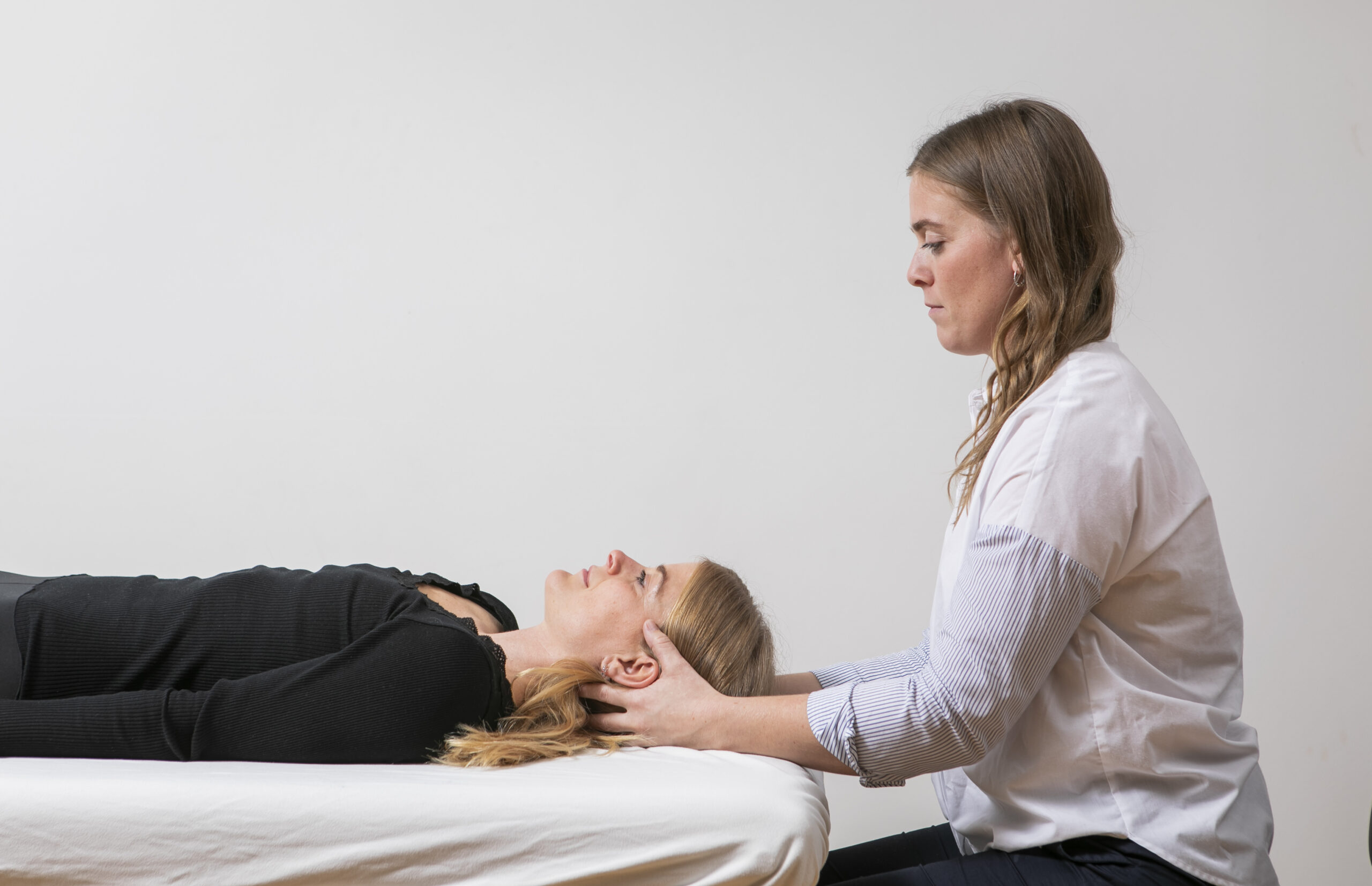 Hodepine » Vondt i hodet? Årsaker, øvelser & behandling.